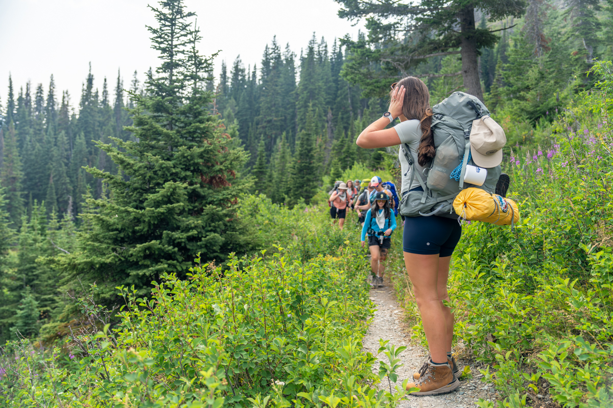The Ten Essentials You NEED to Bring When Hiking! - hilarylextreks.com